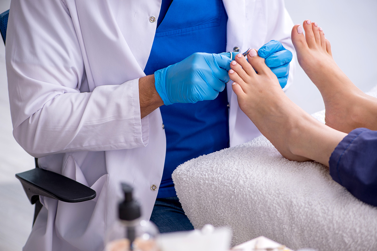 Understanding Diabetic Foot Ulcers: Causes and Treatments